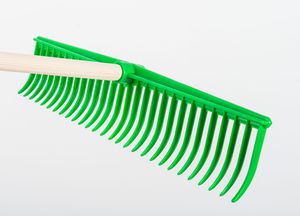 Hand rake with wooden handle - 001 - STEA Snc di Finazzi A.F. & C.