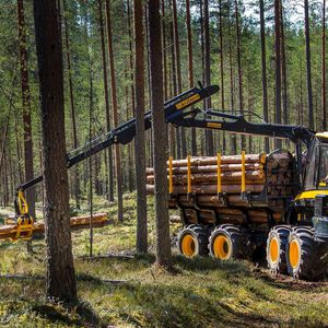 Forestry forwarder - ELK - Ponsse AB