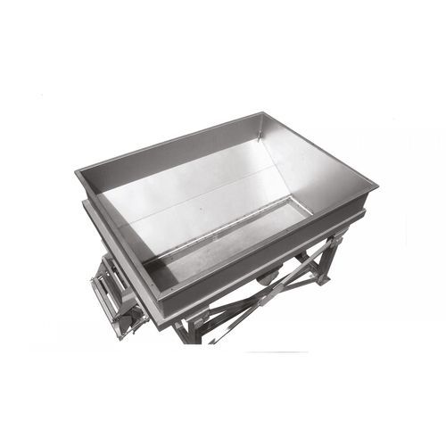 Grape receiving hopper - Pellenc - unloading