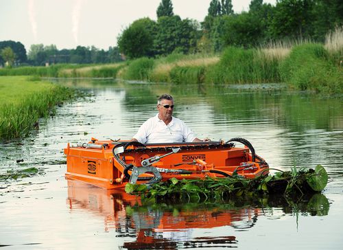 Diesel mowing boat - C420 - Conver BV