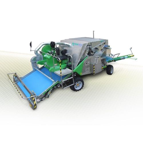 Vegetable harvester machine - VENTUM - HORTECH Srl - self-propelled / 1-row