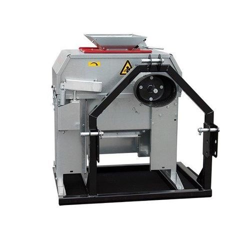 PTO-driven grinding mill - Rivakka Nipere Oy - bean / for animal feed ...