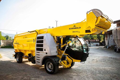 Horizontal mixing wagon - COMBI 7200 - SGARIBOLDI - self-propelled ...