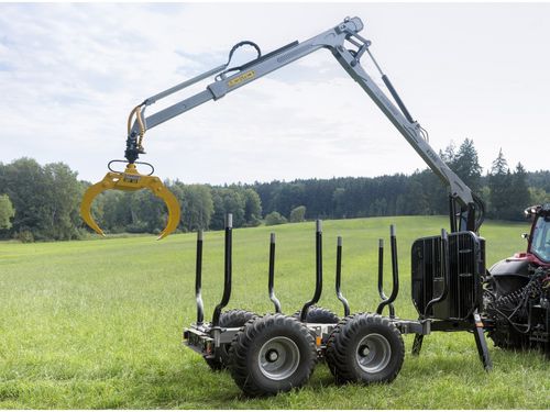 Trailer-mounted forestry crane - V7300 - Trejon AB - knuckle boom