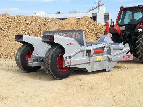 Field preparation tractor scraper - TLAS series - VENTURA Maquinas ...
