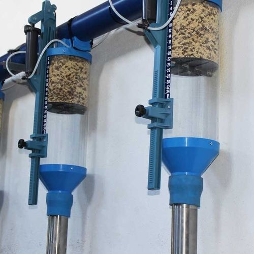 Feed dispenser - Dairymaster - volumetric / automatic / for cows
