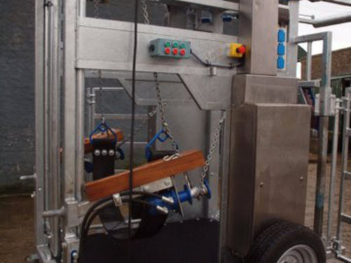 Hoof-care livestock crush - Hydra - DP Agri Ltd. - mobile