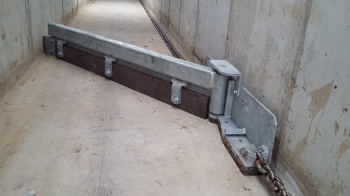 Chain manure scraper - JOZ b.v. - straight