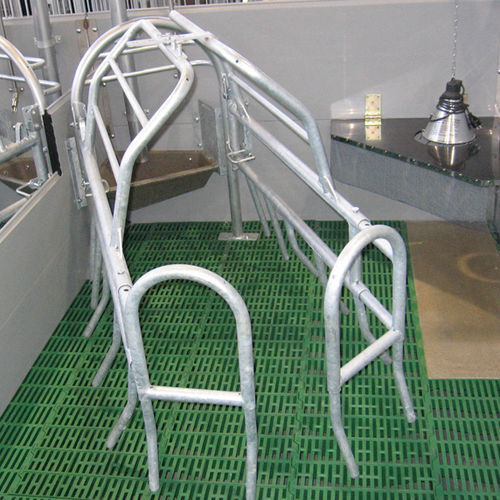 Slatted floor farrowing stall - POLnet Sp. z o.o. i Wspólnicy - anti ...