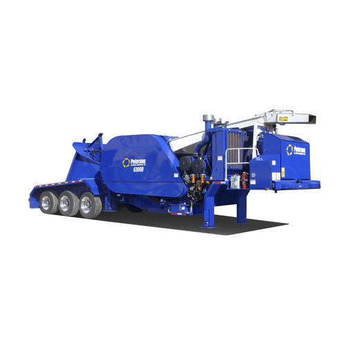 Self-propelled wood chipper - 6300B - Peterson Pacific Corp. - with ...