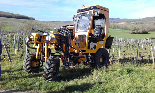 Straddle tractor - EVO - GRV - vineyard / with cab