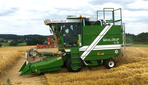 Grain plot combine - C-70 - Haldrup - for research / self-propelled
