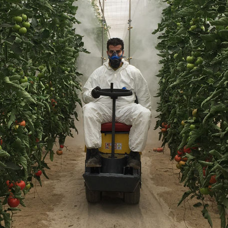 Self-propelled crop sprayer - IDM - wide / disinfection / for greenhouse