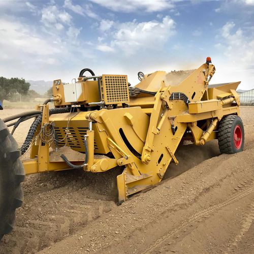 Tractor rock picker - DSR-3 - Maquinaria A. Triginer - unload to ground ...