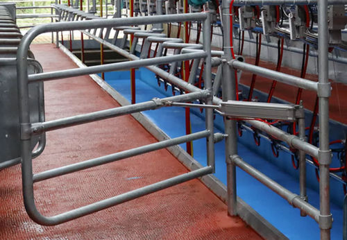 Livestock gate - Pearson International - stable / for cows / metal