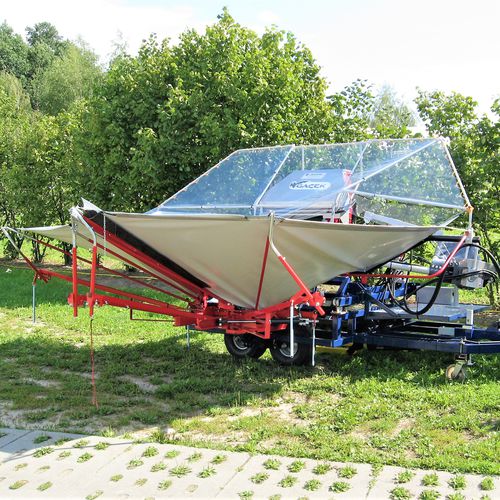 Fruit tree shaker - GACEK - JAGODA JPS Agromachines - nuts / tractor ...