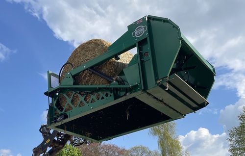 Mounted straw blower - Micro - Spread-a-bale - bedding / for round ...