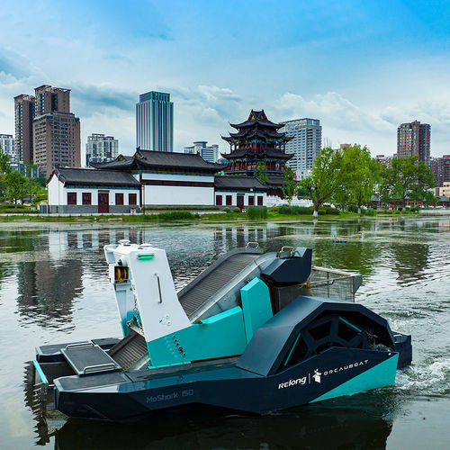 Unmanned harvester machine - UCB400-43 - Relong - aquatic weed / boat ...
