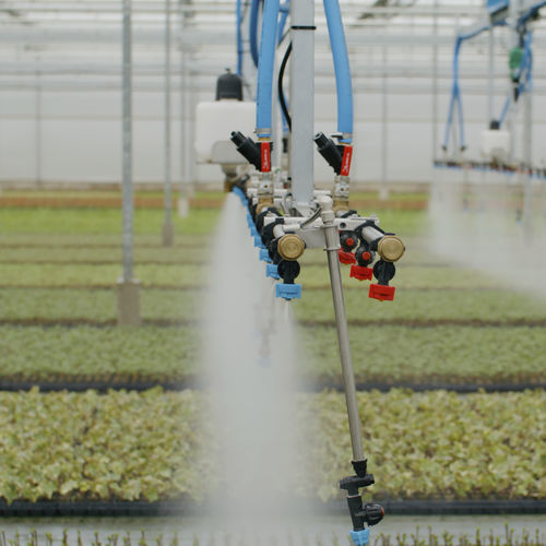 Greenhouse irrigation boom - Hortimec B.V. - hose-fed / suspended / mobile