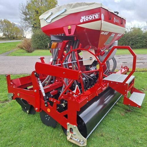 Hopper direct seeder - CLASSIC - Moore Unidrill - disc / coulter / for ...