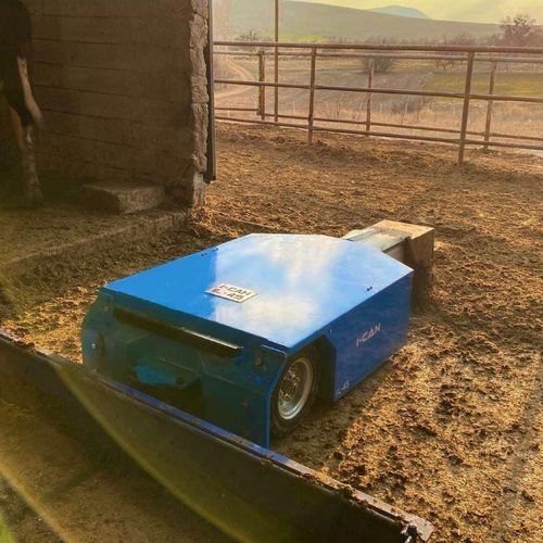 Robotic manure scraper - I-CAN - ITECH ROBOTICS AND OTOMATION - V ...