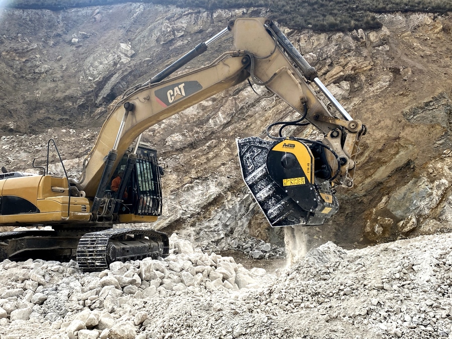 WHAT TO TAKE INTO CONSIDERATION WHEN CHOOSING A JAW CRUSHER AS THE ...