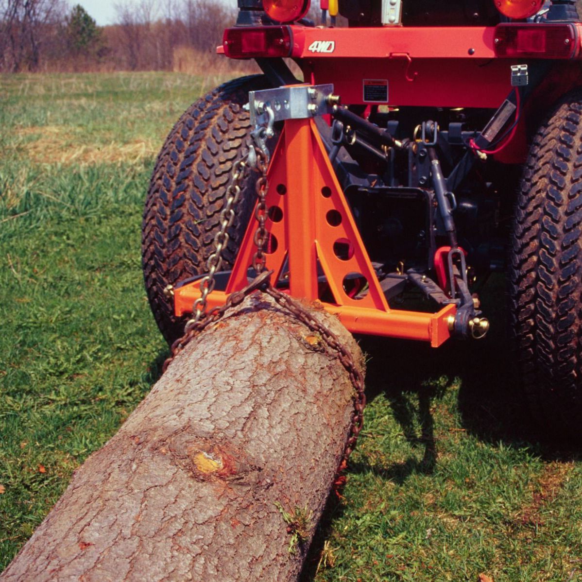 Verricello forestale montato su trattore - Log-Hog™ - Norwood Sawmills ...