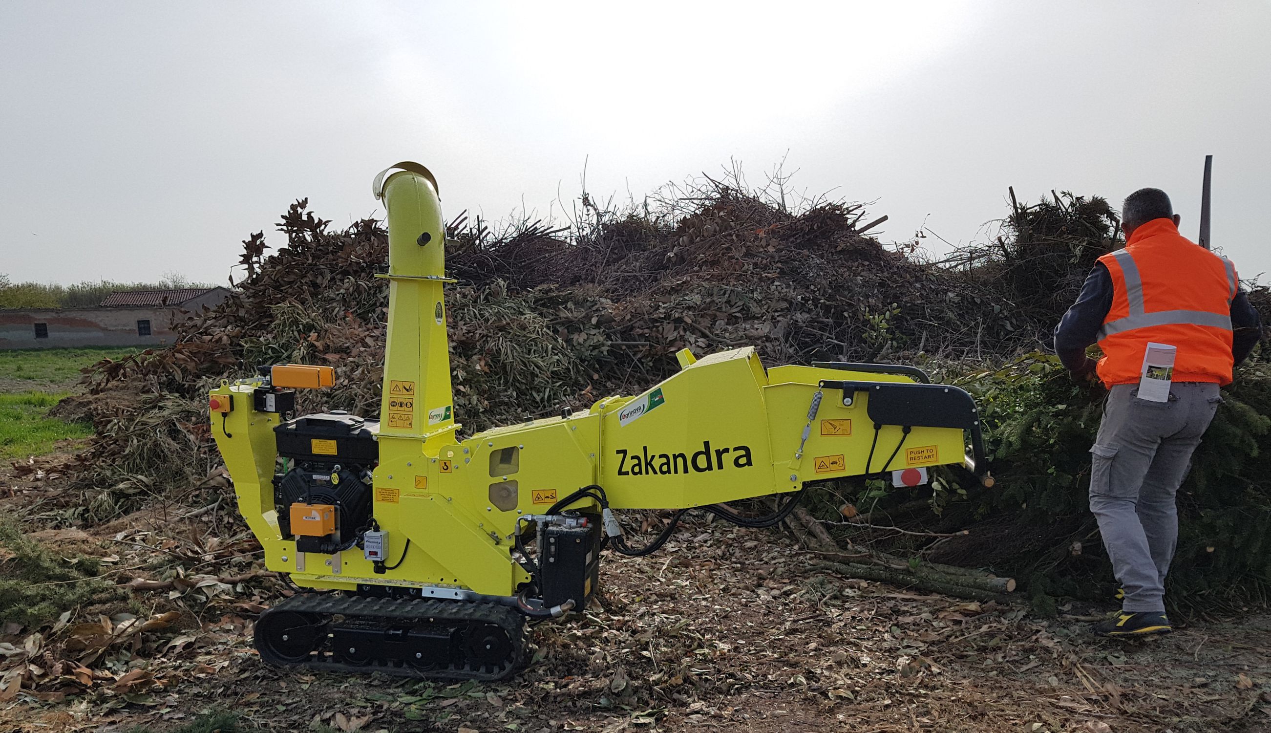 Cippatrice semovente - ZAKANDRA - AGRINOVA Srl - con motore a ...