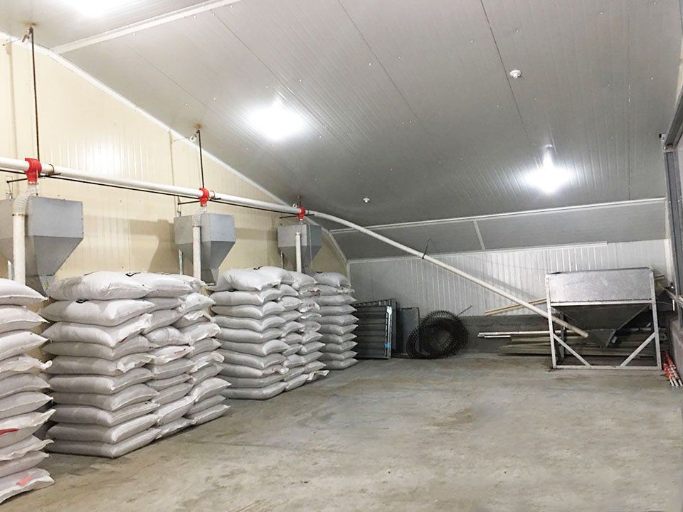 Tramoggia di alimentazione per pollame - cnbaichen - in metallo ...