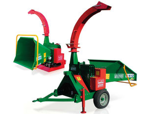 Cippatrice trainata - CIP 1500 Series - Green Technik - su presa di ...