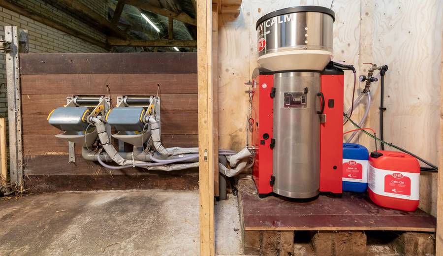 牛用フィードステーション - Calm - Lely - 管理ソフトウェア付 / 自動認識システム / プログラム可能