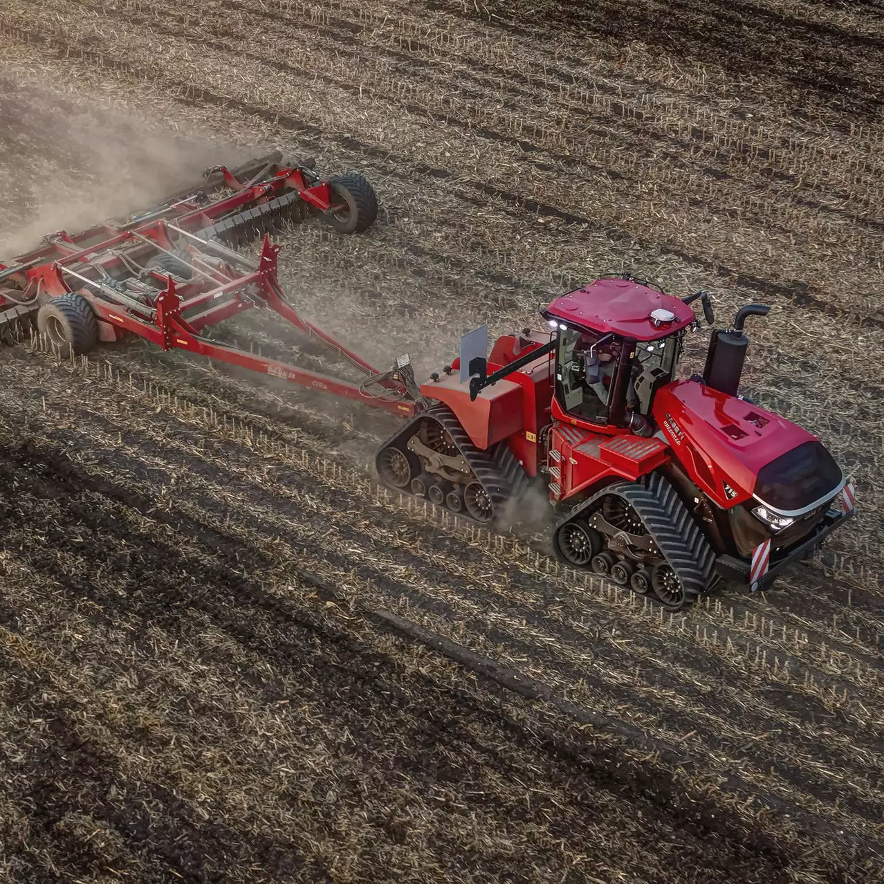 Trator com engate em 3 pontos - Quadtrac 715 - CASE IH - com cabine
