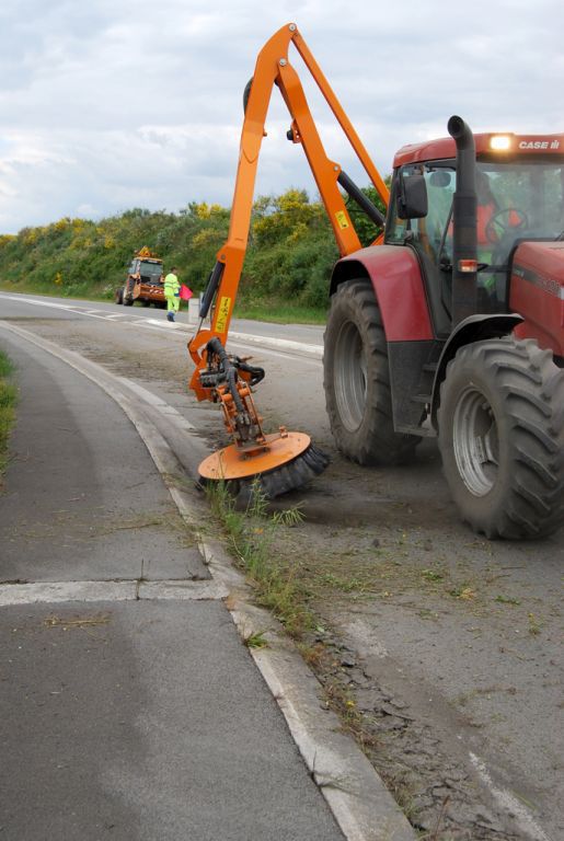 Capinadeira mecânica - HERBIONET BE - RABAUD - de escova / montada em ...