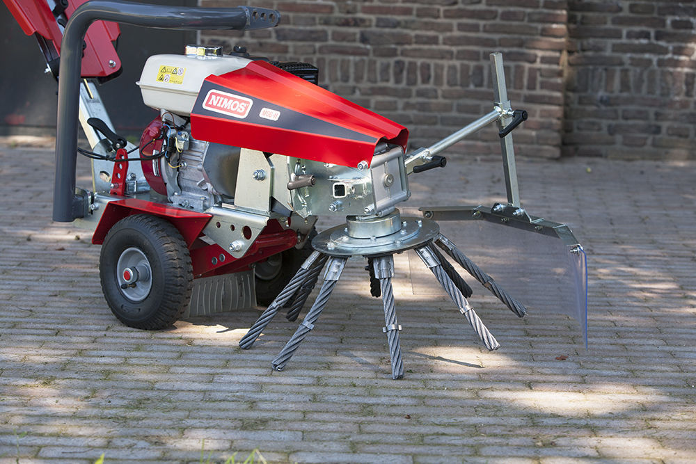 Capinadeira com escova - HARD - NIMOS - mecânica / para operador a pé